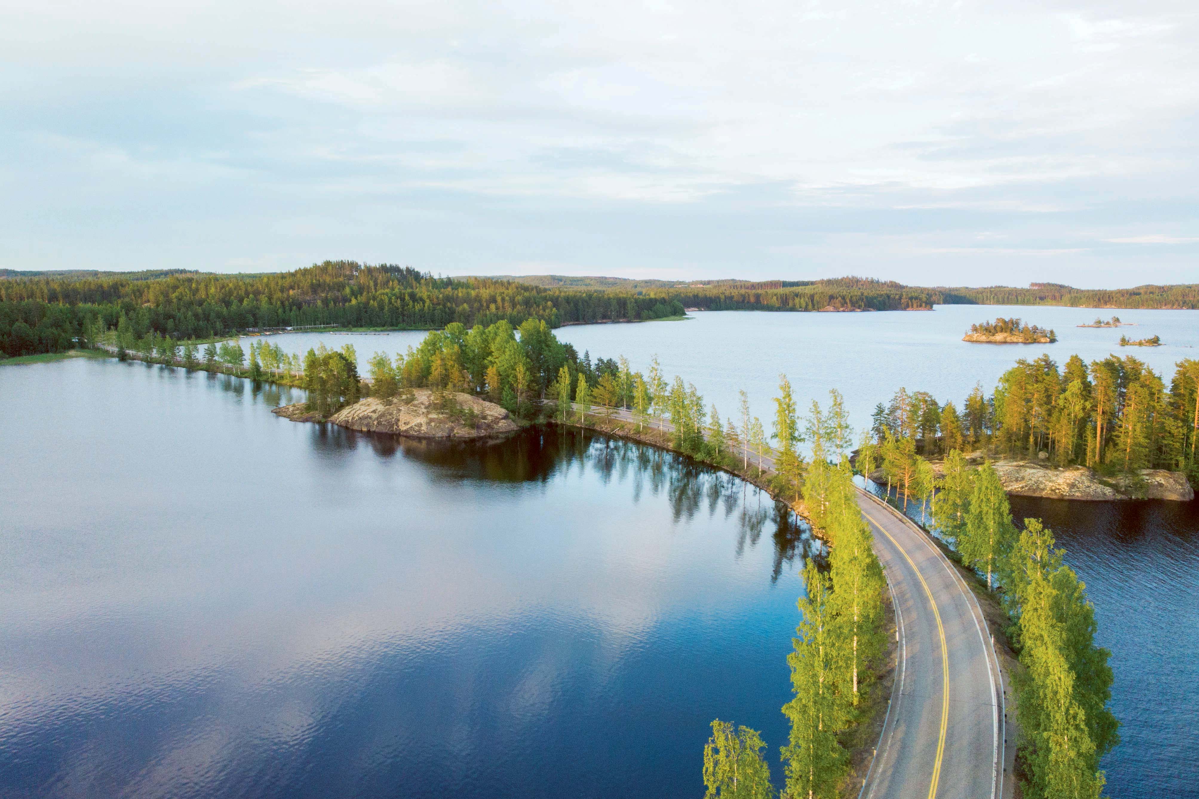 Upptäck fem enastående roadtrips i Finland | Visit Finland